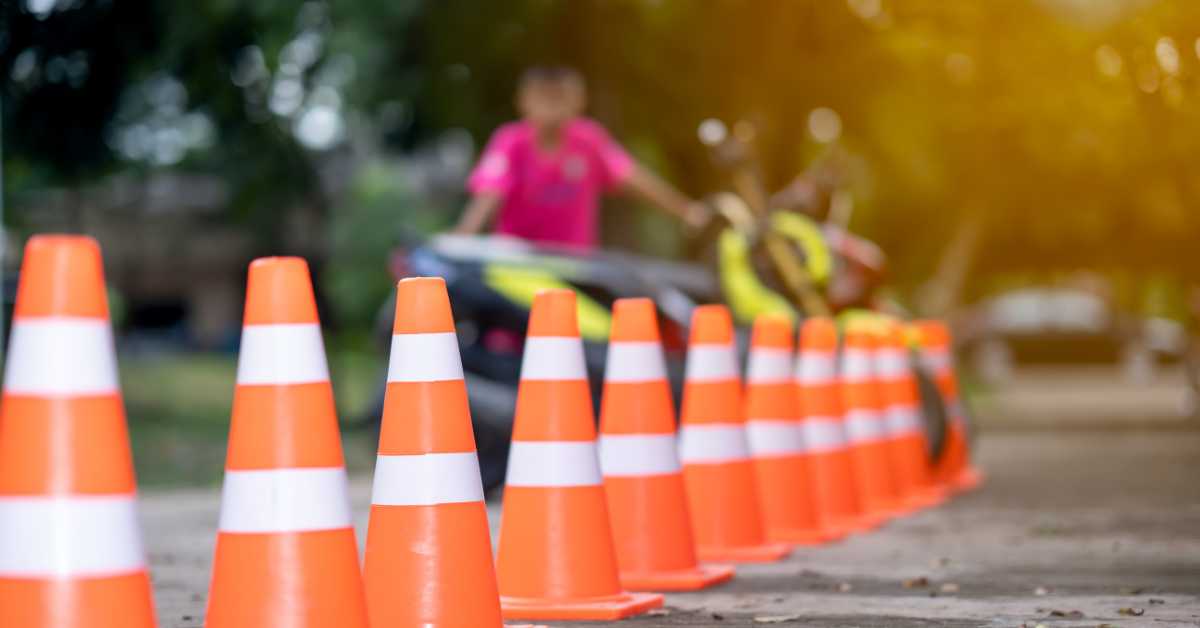 5 Road Safety Tips to Help You Avoid Accidents - Get Stewart