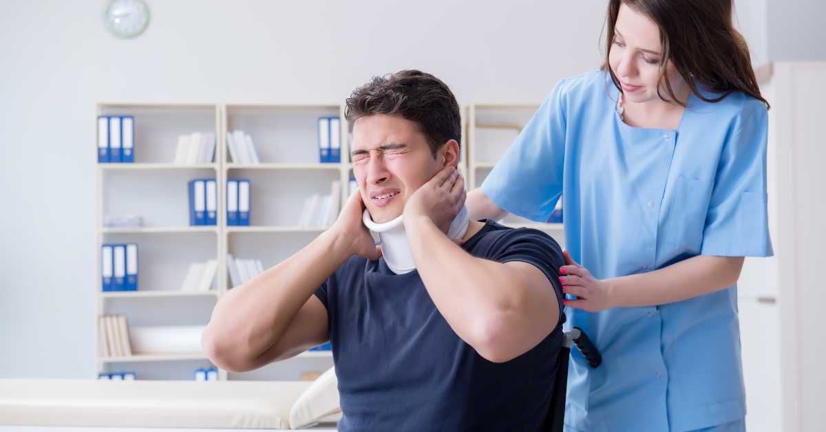 Common Neck Injuries That Occur After a Crash - Get Stewart